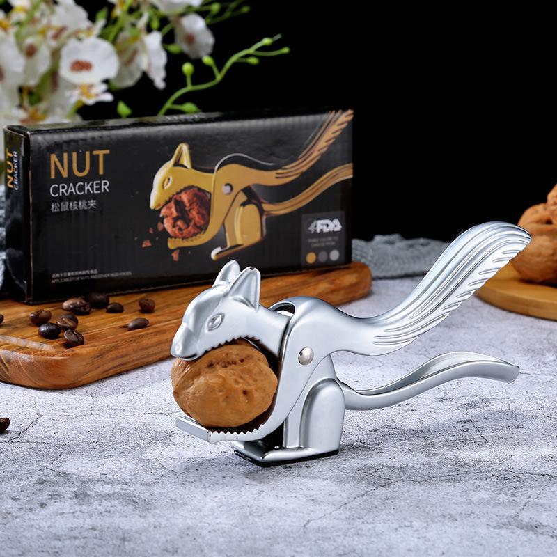 Satın alın Squirrel-shaped walnut clip zinc alloy multi-functional nut ...