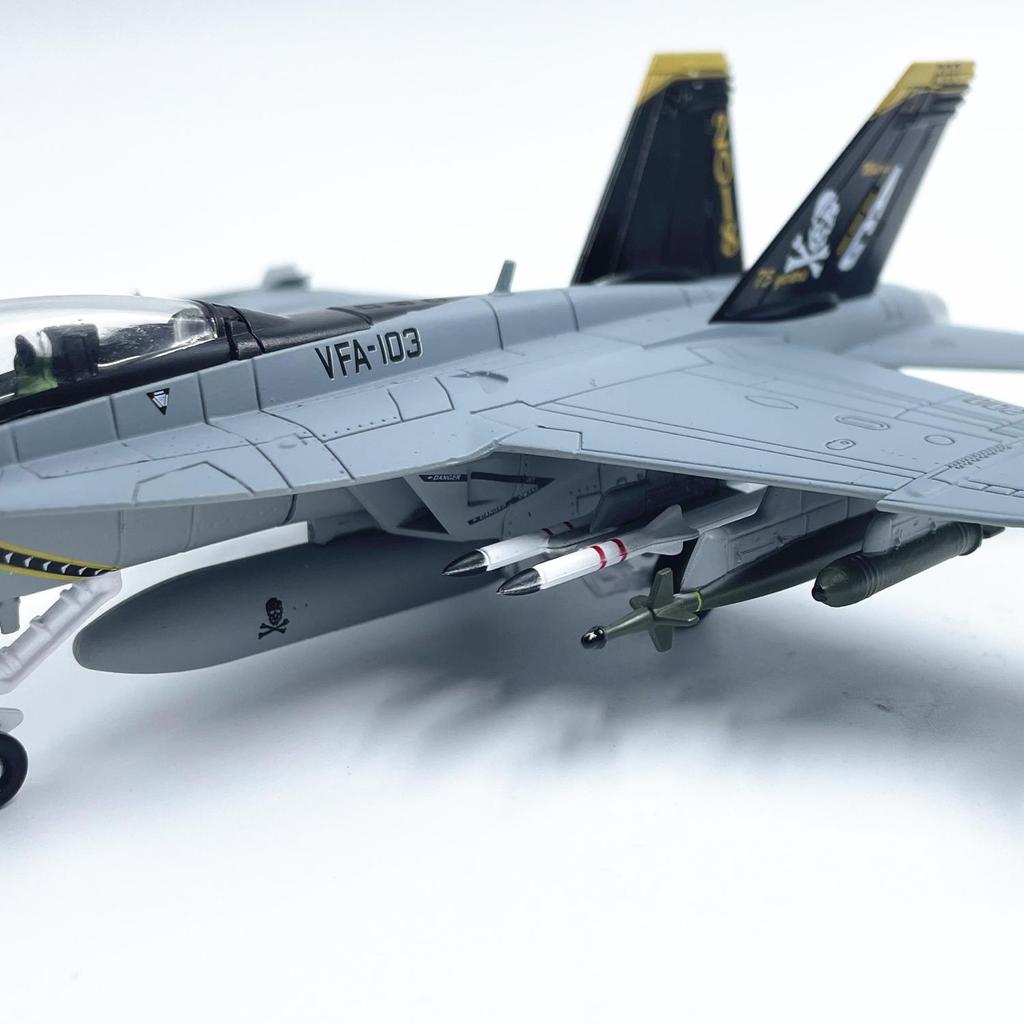 Buy 1:100 US F/A-18F fighter aircraft Viking Flag Squadron F18 model ...