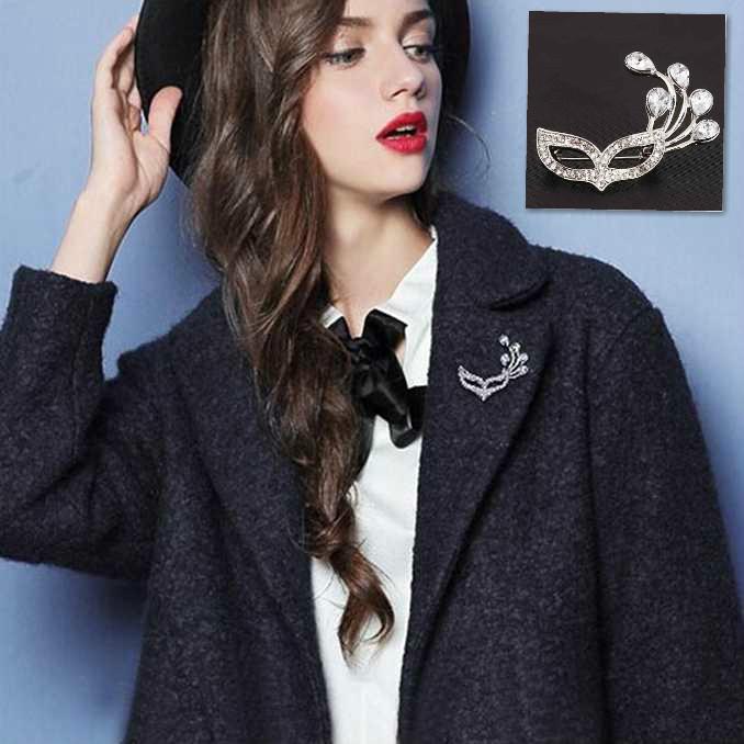 Satın alın Fashion Creative Fox Mask Brooch Rhinestone Charm Brooch ...