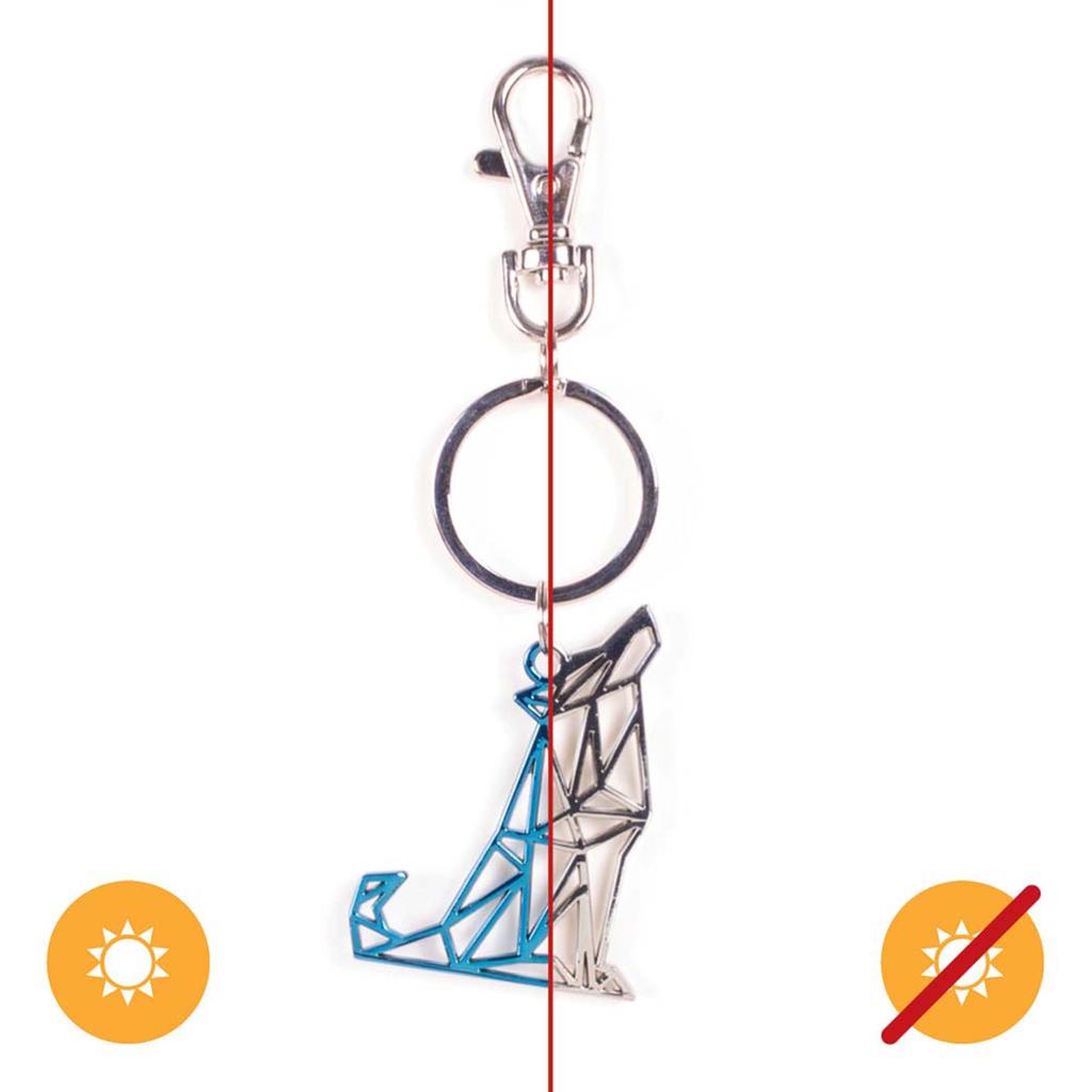 Color-Changing Key Chain Metal Wolf - Blue by DelSol for Women - 1 Pc ...