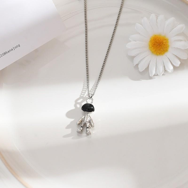 Buy Astronot Personality Metal Spaceman Necklace Robot Astronaut Chain ...