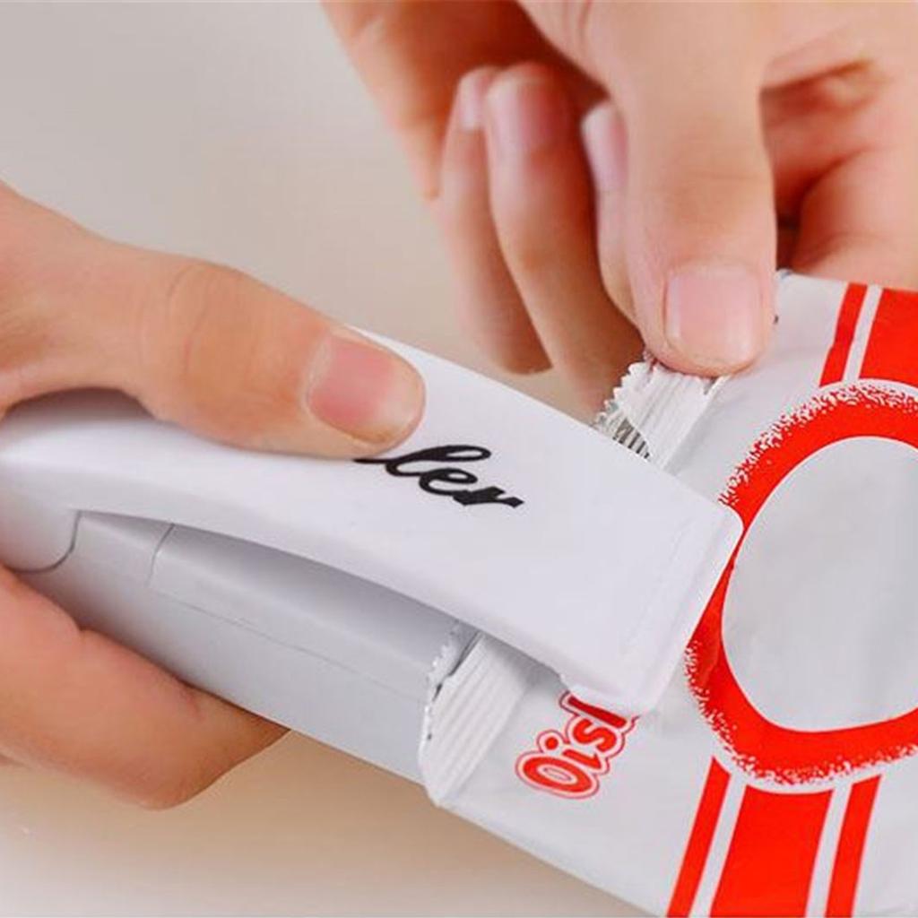 Buy Plastic Sealing Machine 10*4cm Portable Mini Heat Cute Plastic ...