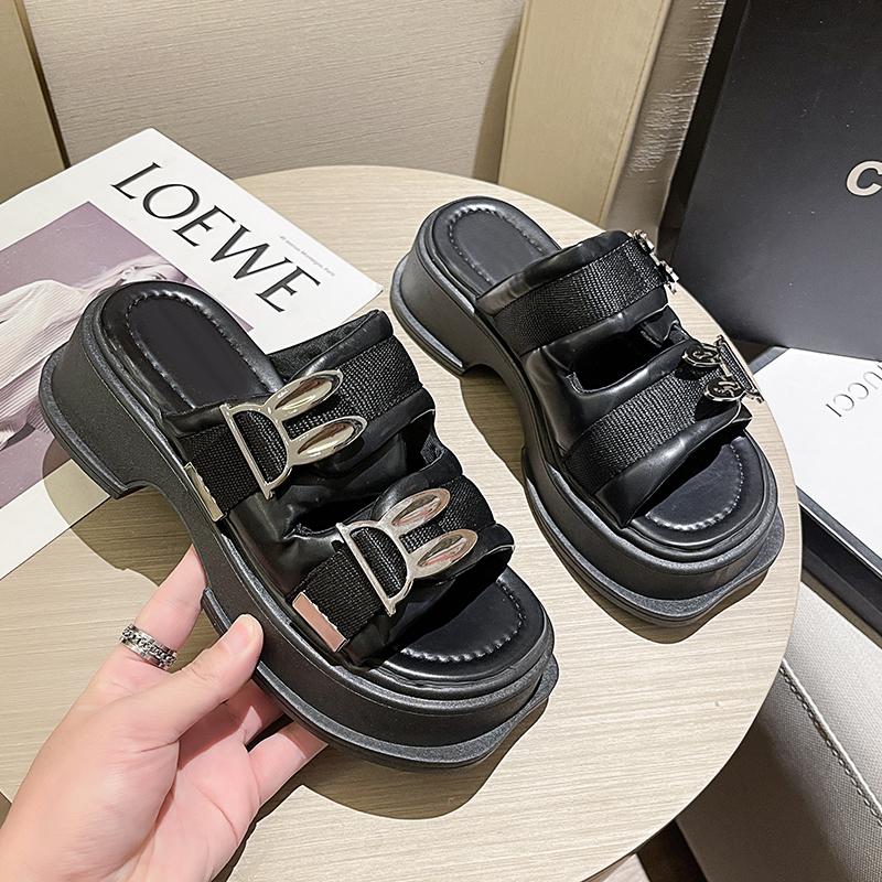 Buy WTEMPO Platform Slippers Buckle Design Women Shoes Pump Sandals ...