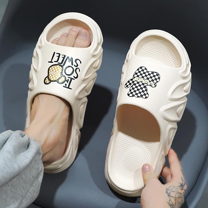 Buy New Slippers Men's Summer Outer Wear Trend Men's Anti-slip Slippers ...