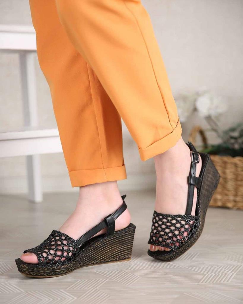 Cumpără Sandale pentru femei, cu toc de pană, cu șah la prețuri mici ...