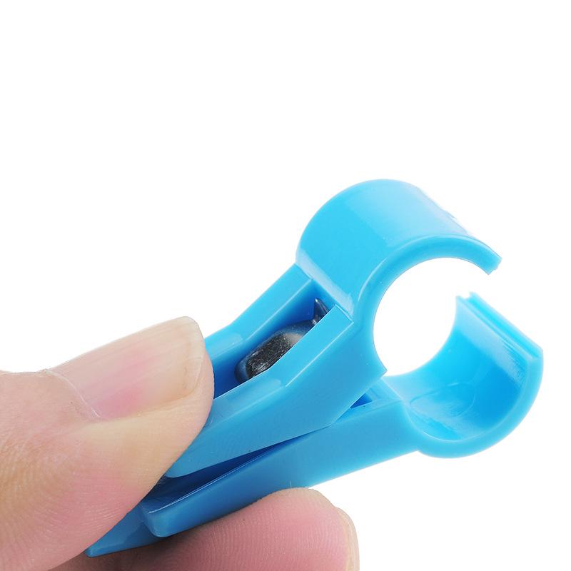 Buy Multi-purpose Convenient Small Clip Hook 4 Steel Pipe Clamps ...