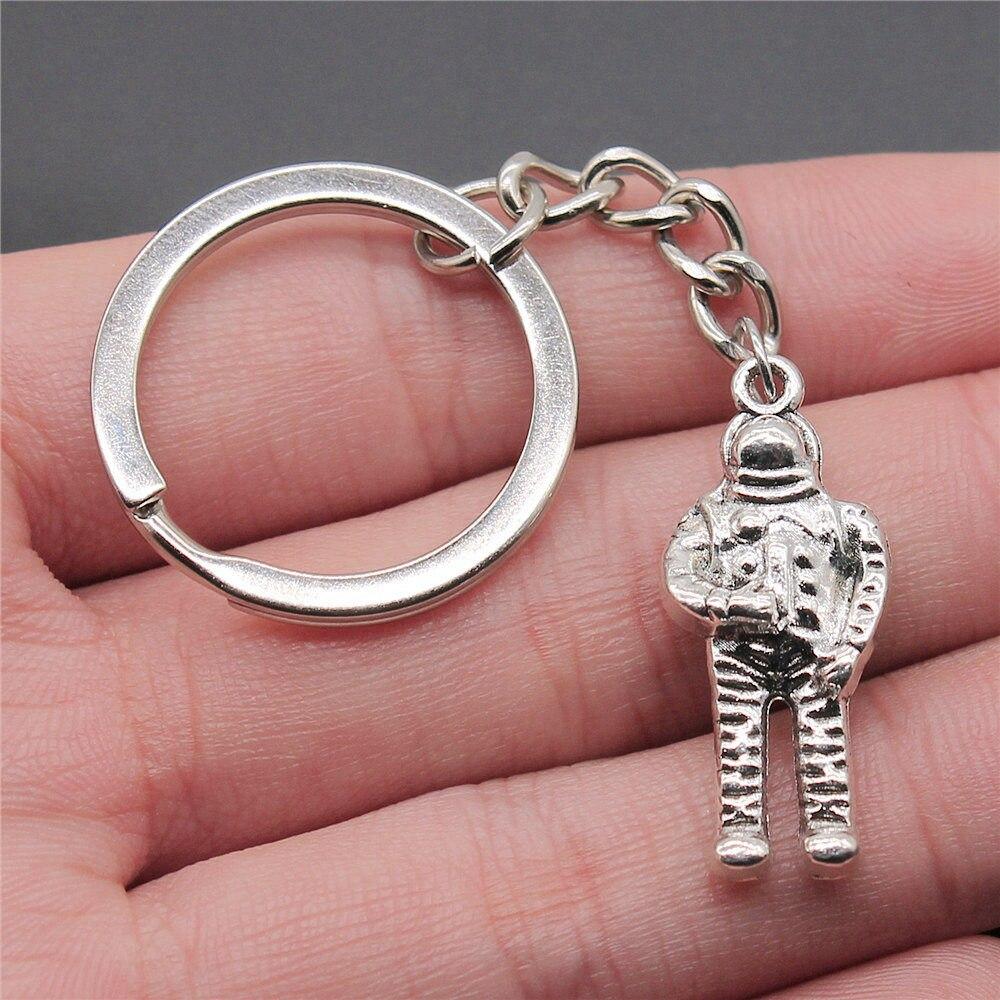 Buy 1pcs Zinc Alloy Astronaut Charms Key Chains Personalised Keyring ...