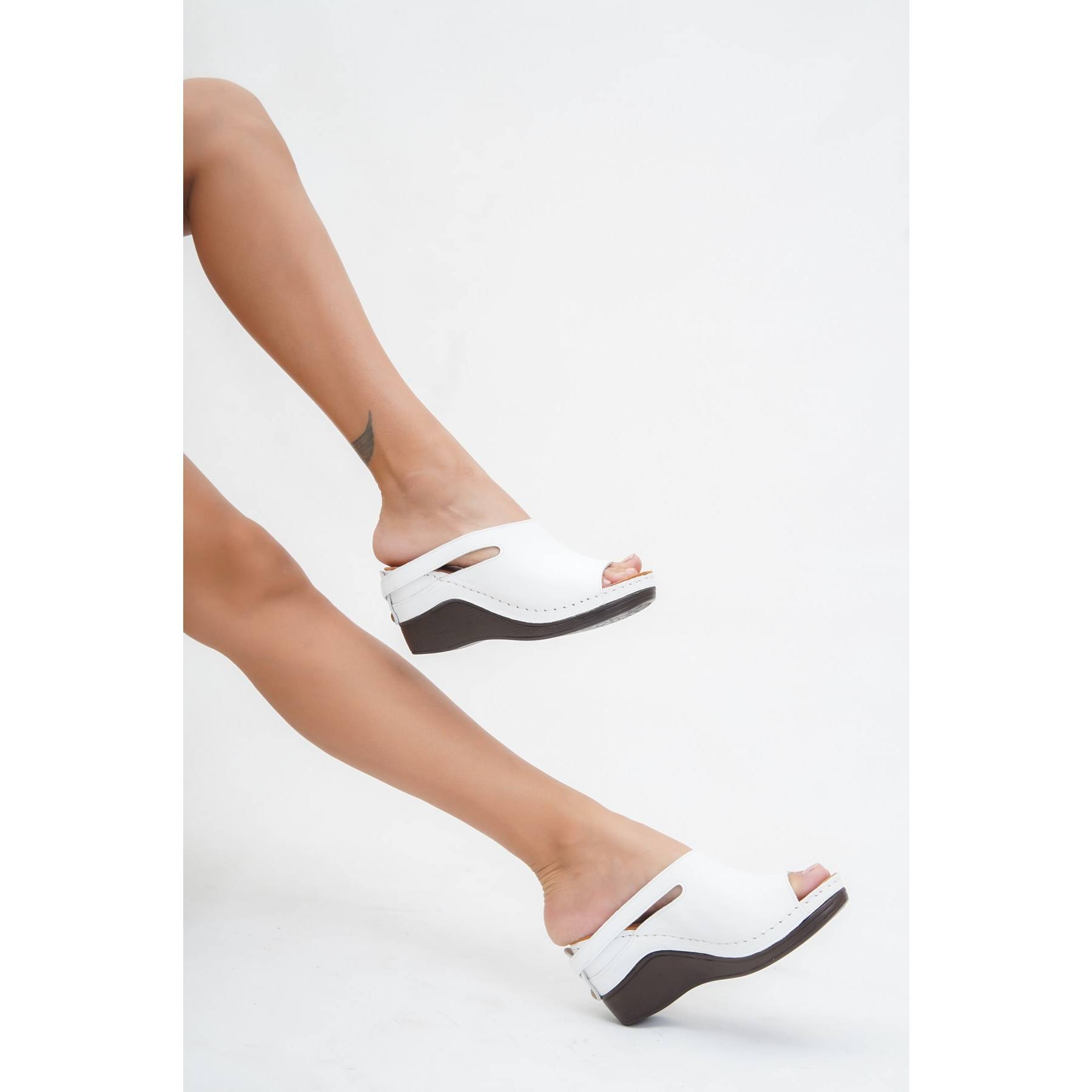 Rogaska Queen Wine Hock latest Cut