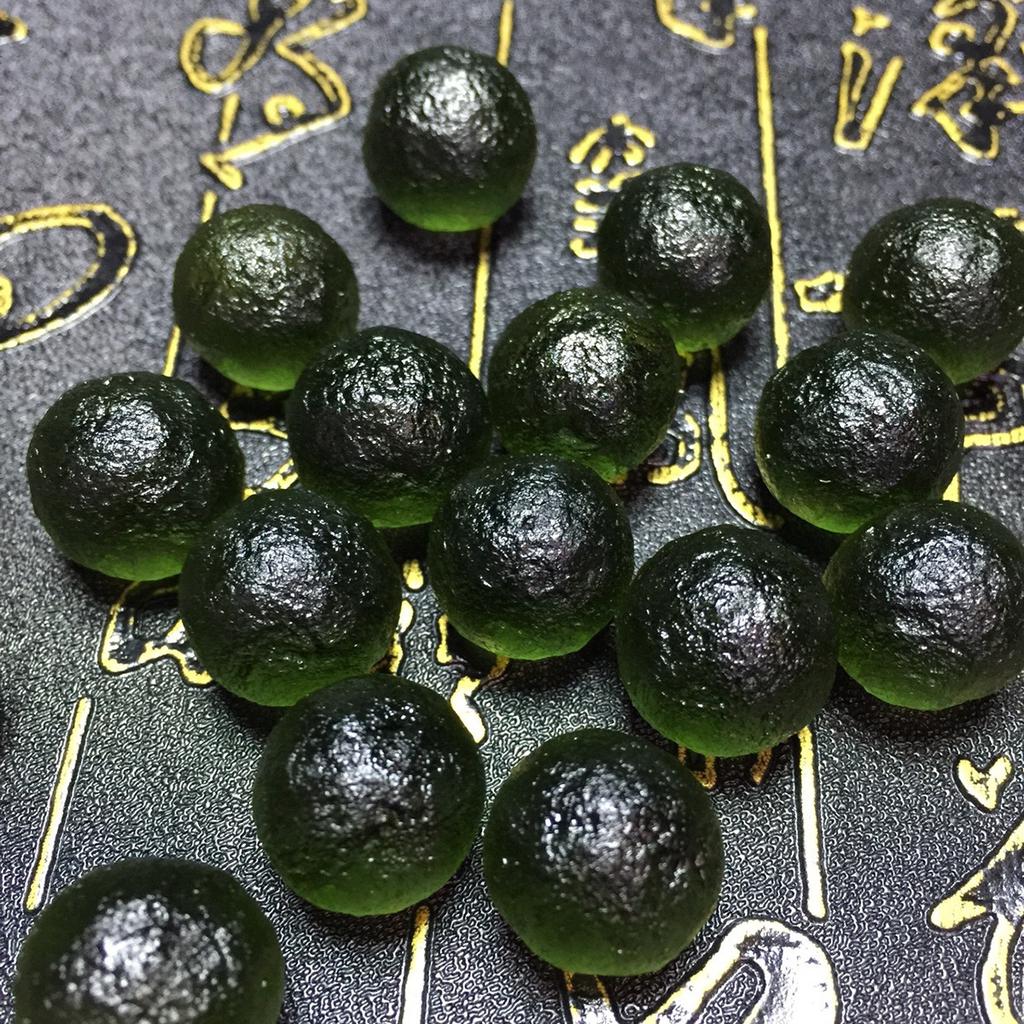 1*Natural Green Gem Glass Moldavite Meteorite Impact Class Czech ...