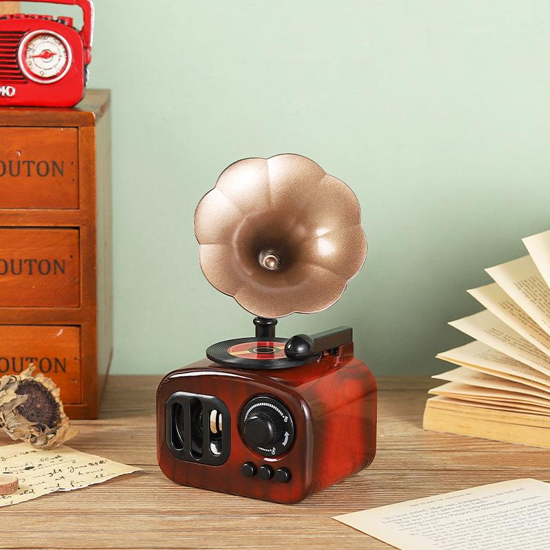 European-Style Retro Phonograph Music Box Music Box Porch Wine Cabinet ...