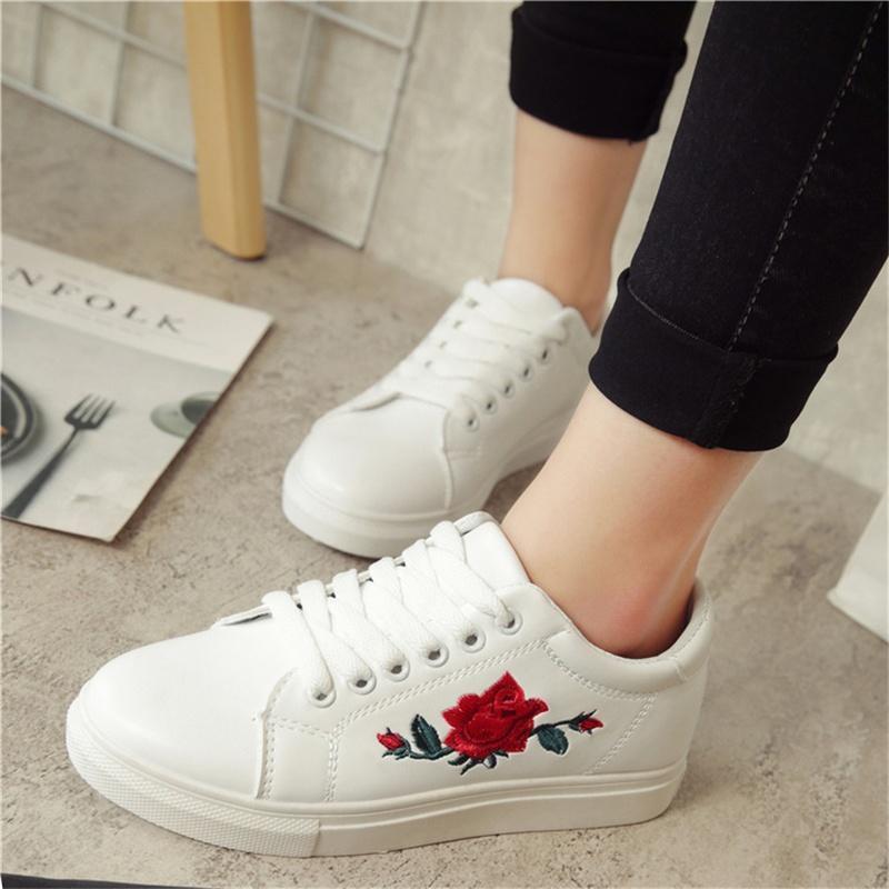 Buy Women Beautiful Embroidery Flower Waterproof Platform Flats Leisure ...