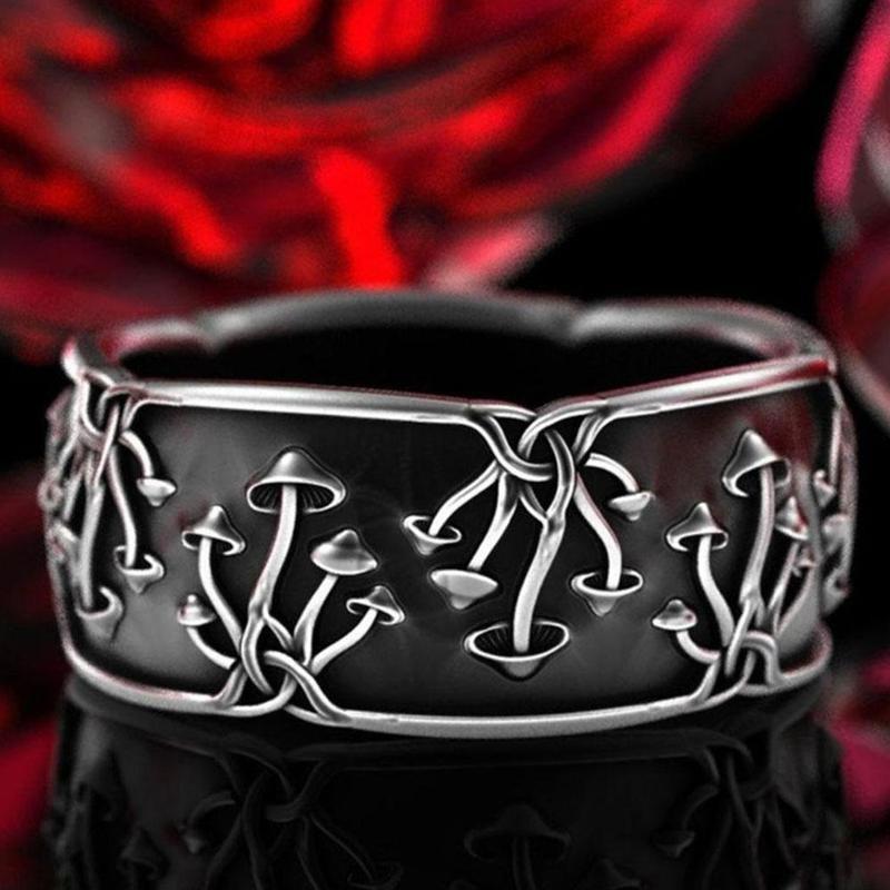 Koop Black Mushroom Shaped Rings Creative Vintage Plant Finger Rings ...