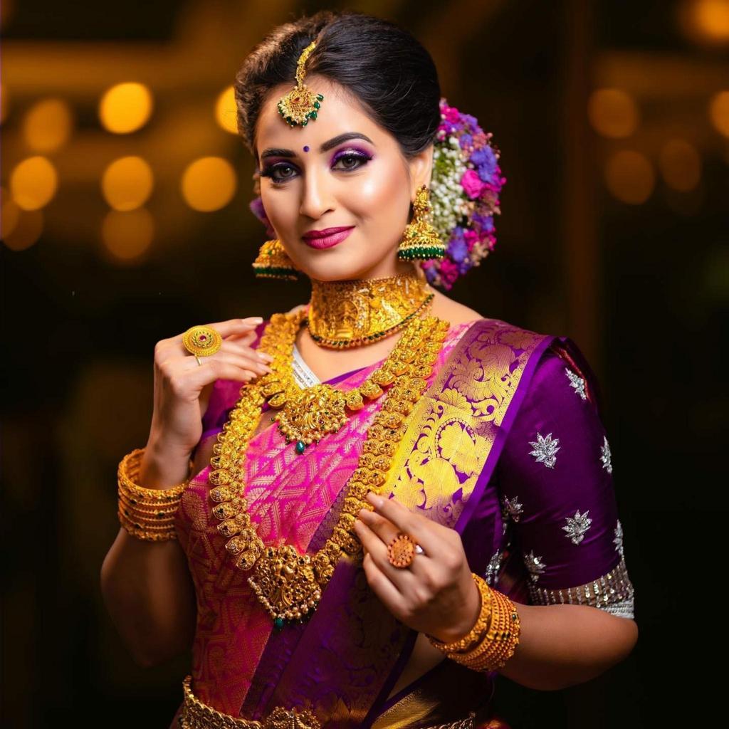 Satın alın Indian Traditional Soft lichi silk golden jari design and ...