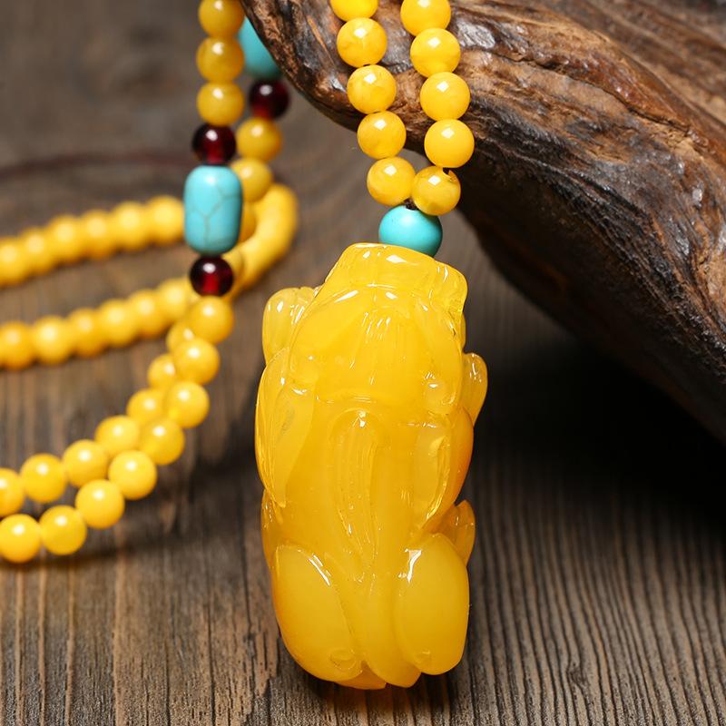 Cheap Natural Beeswax Chicken Oil Yellow Pixiu Pendant Amber Men and ...