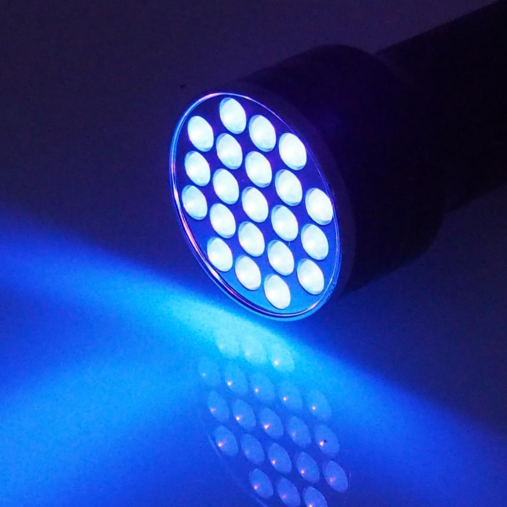 Buy UV Flashlight 21LED UV Light 395-400nm LED UV Flashlights linterna ...