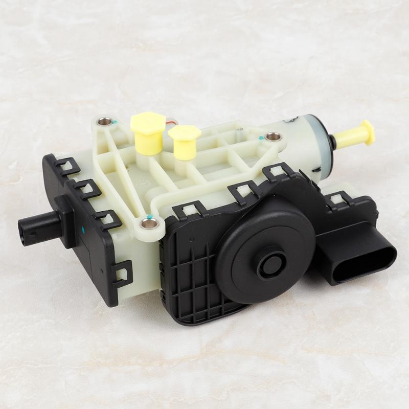 0024706894 Emissionen Flüssigkeits-Harnstoffpumpe passt für 2015-2017 ...