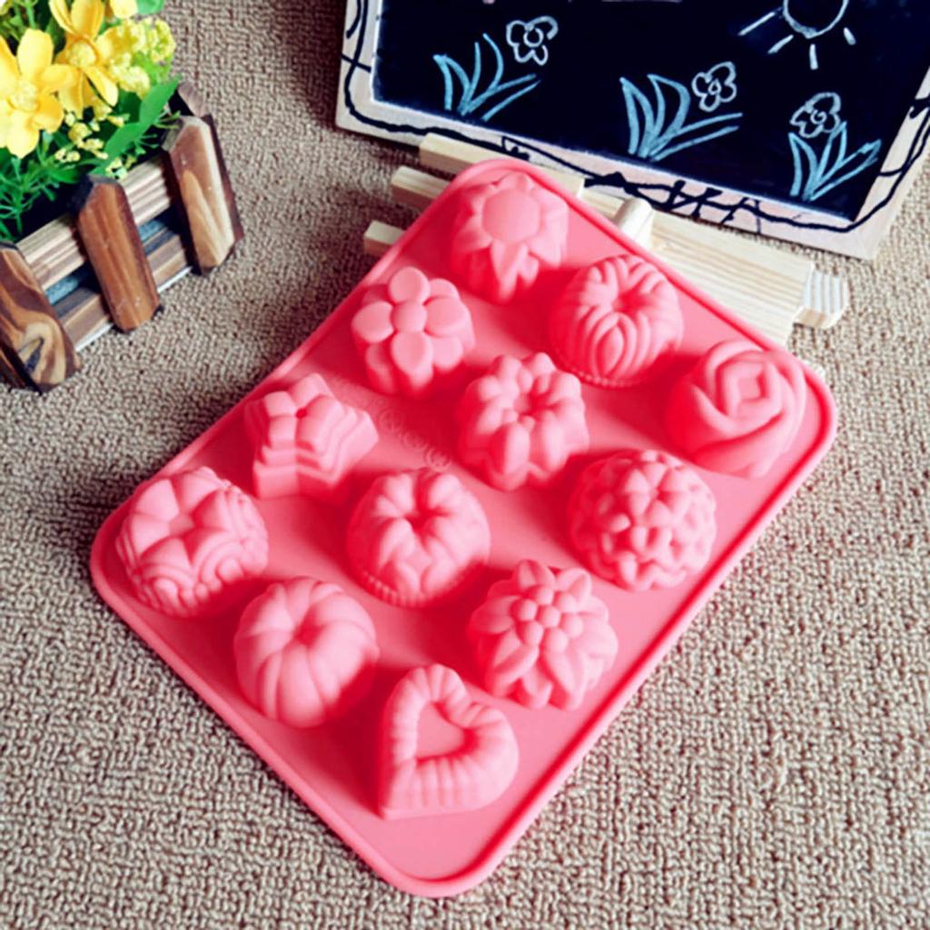 Buy 12 DIY Molds With Different Flower-Shaped Silicone Mooncake Molds ...