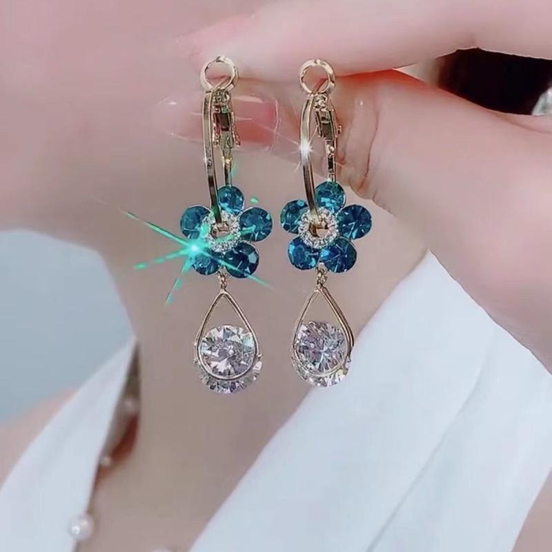 2pcs/set High-quality Super Flash Flower Earrings for Women This Year's ...