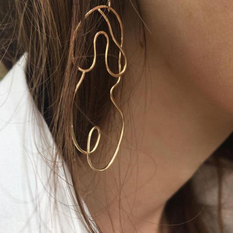 New Fashion Body Statement Dangle Earrings For Women Moon Face Wire-Shaped Earrings Girls Long ...