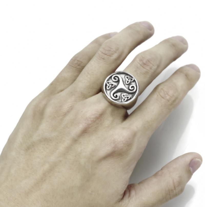 Keltische Ringe für Männer und Frauen in Europa und den Vereinigten ...