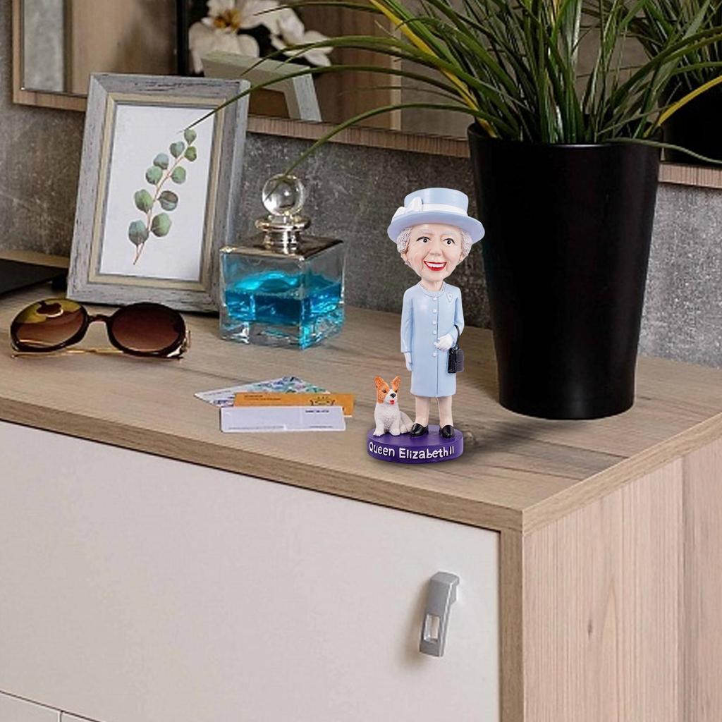 Buy Platinum Jubilee Queen Elizabeth II Figure | 2022 Queen Elizabeth ...