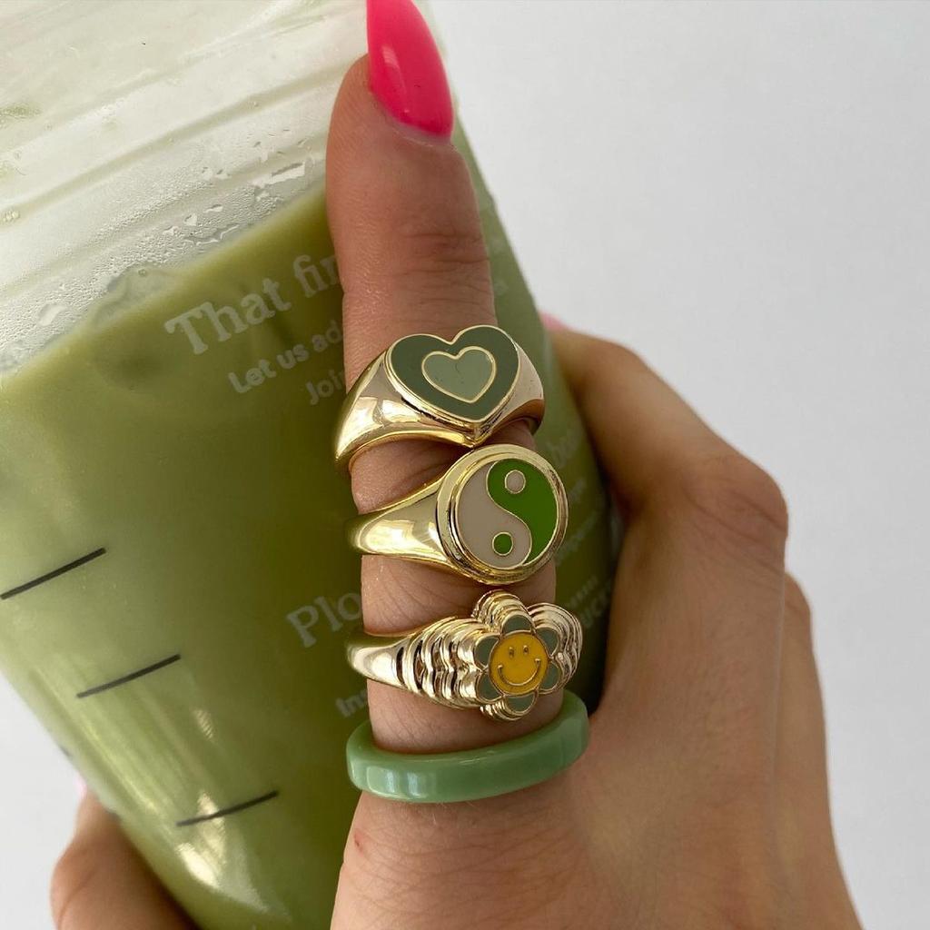 💰Kaufe Koreanischer Stil Grüne Ringe für Frauen Punk Trendy Vintage ...