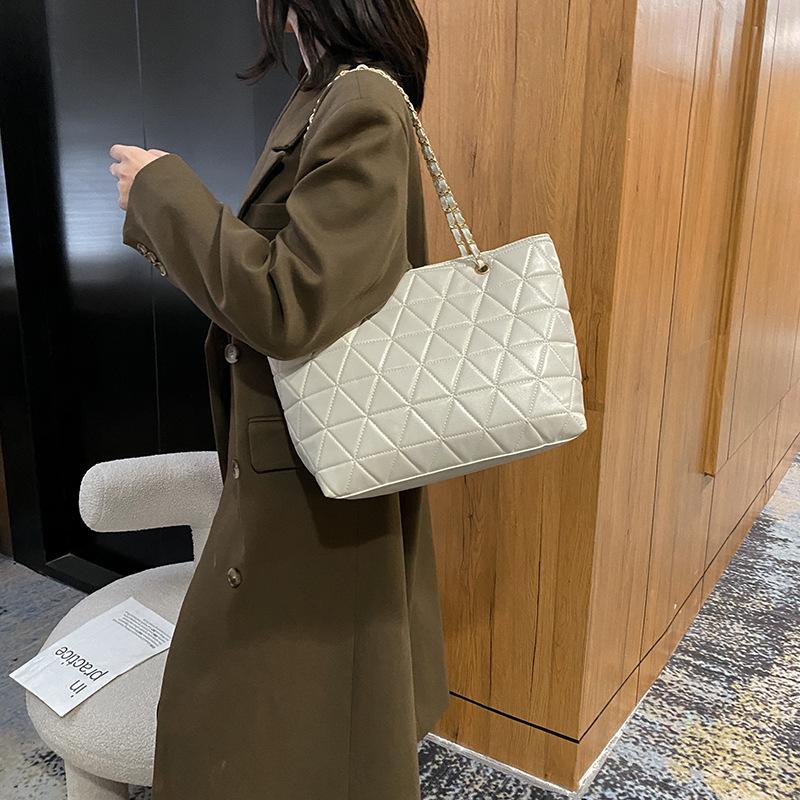 Kaufe Ms Ling's large-capacity handbags fall/winter 2022 new fashion ...