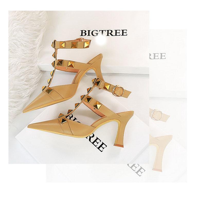 Cheap Women's Retro Sexy Summer High Heels Thick Heels High Heels ...
