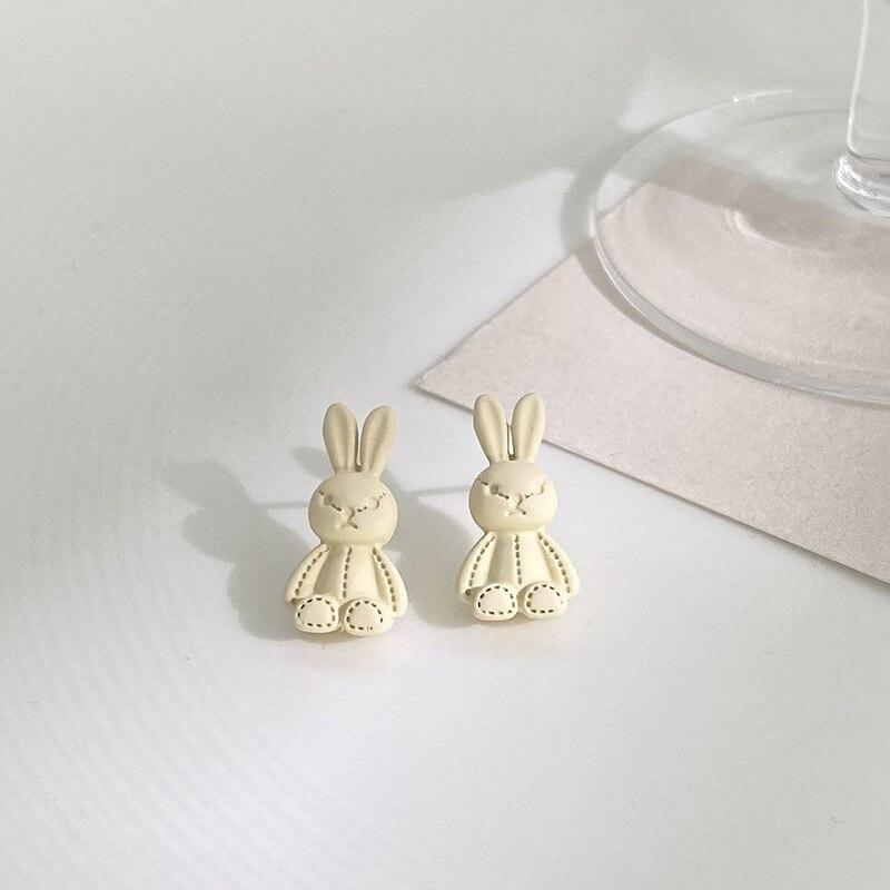 Satın alın Cute White Rabbit Resin Stud Earrings for Women Cartoon ...