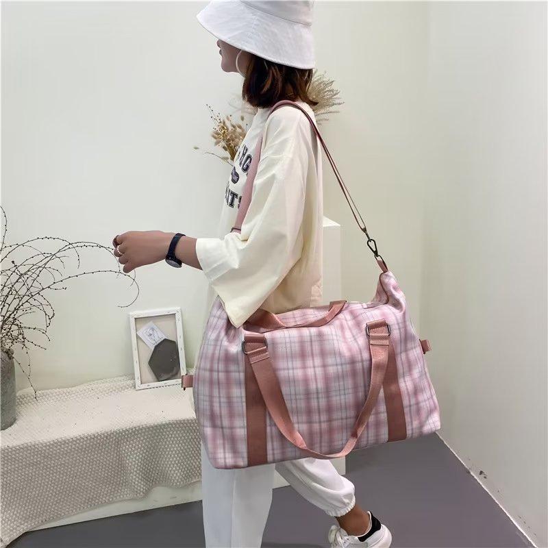 Buy Large Capacity Bag Ladies Waterproof Luggage Bag Travel Bag at ...